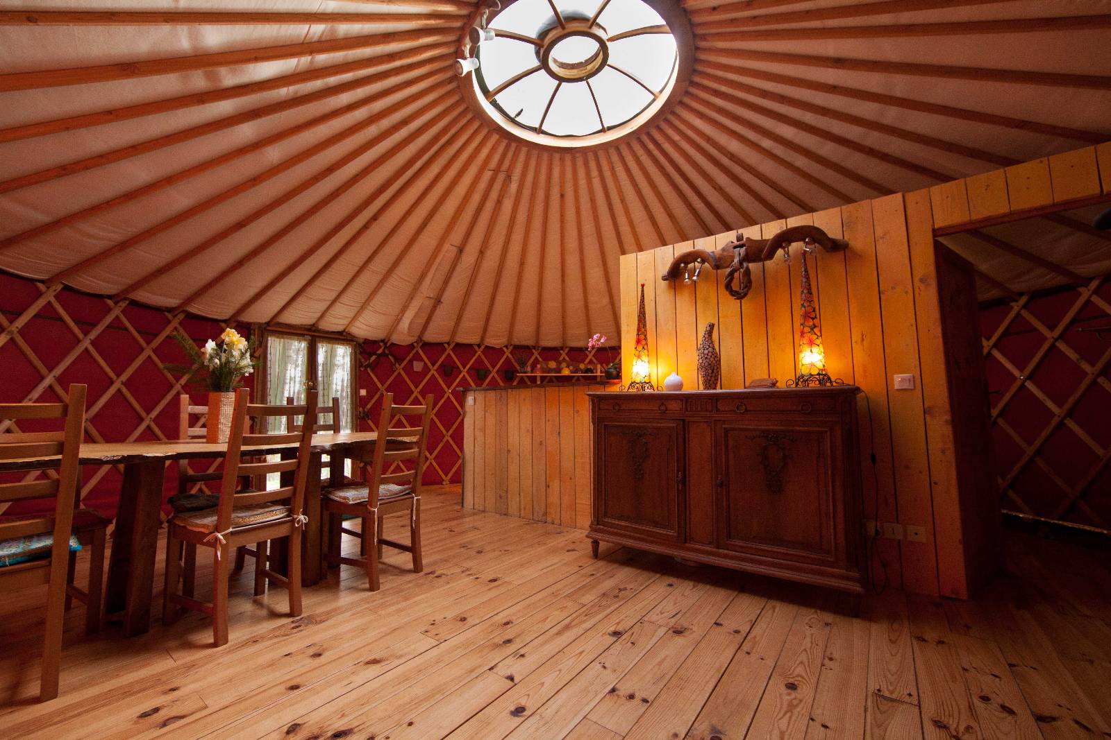 Location saisonnière de Yourte la Passionata dans le Cantal (15)